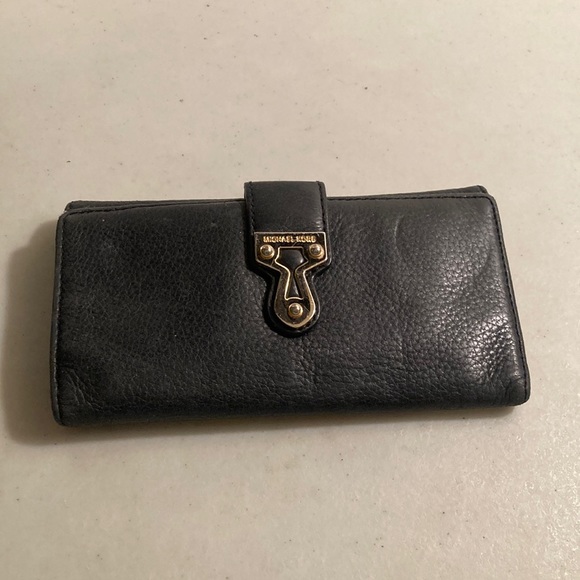 Michael Kors | Bags | Michael Kors Black Leather Checkbook Wallet ...